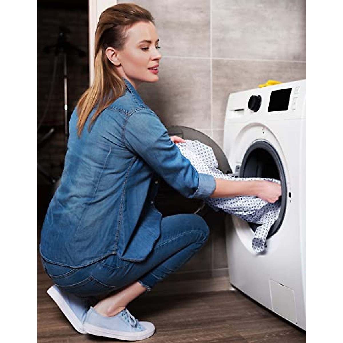 Premium 4 Pack Hospital Gown for Men and Women - Finest Cotton Blend - Back Front Tie - Fit Easily Up to XXL Size - Durable Wrinkle-Free Patient Gown - Reusable and Washable