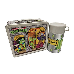 Teenage Mutant Ninja Turtles: Sewer Lair Lunchbox with Thermos Previews Exclusive
