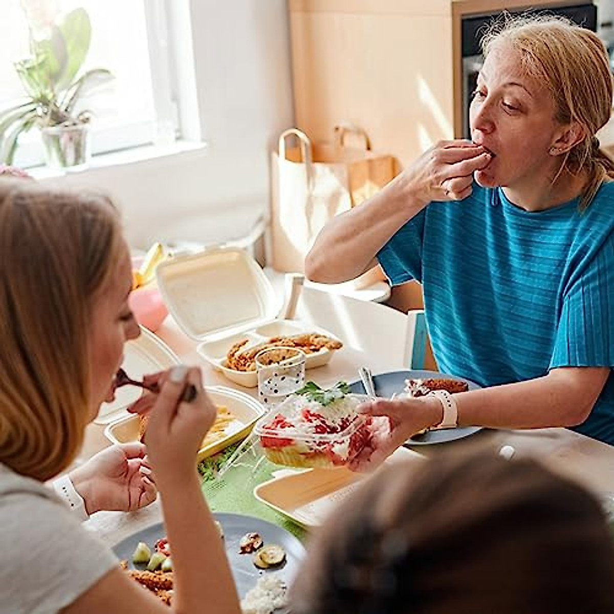 OJYUDD 200 Pack Clear Plastic Square Hinged Food Container,Disposable To Go Containers with Clear Lids,Take Out Square Clamshell Food Boxes for Dessert,Cakes,Cookies,Pasta,Sandwiches