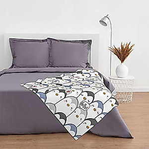 Cute Penguin Greeting Flannel Fleece Blanket Super Soft Cozy Plush Blankets Lightweight Microfiber Throw Blanket for Couch Sofa Bed