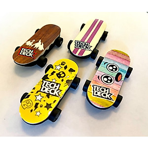 Tech Deck Bendy Boards Collectible Mini Skateboard Erasers, Rubberized Fingerboards (Set 1)