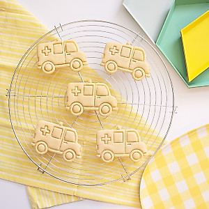 Ambulance cookie cutter, 1 piece - Bakerlogy