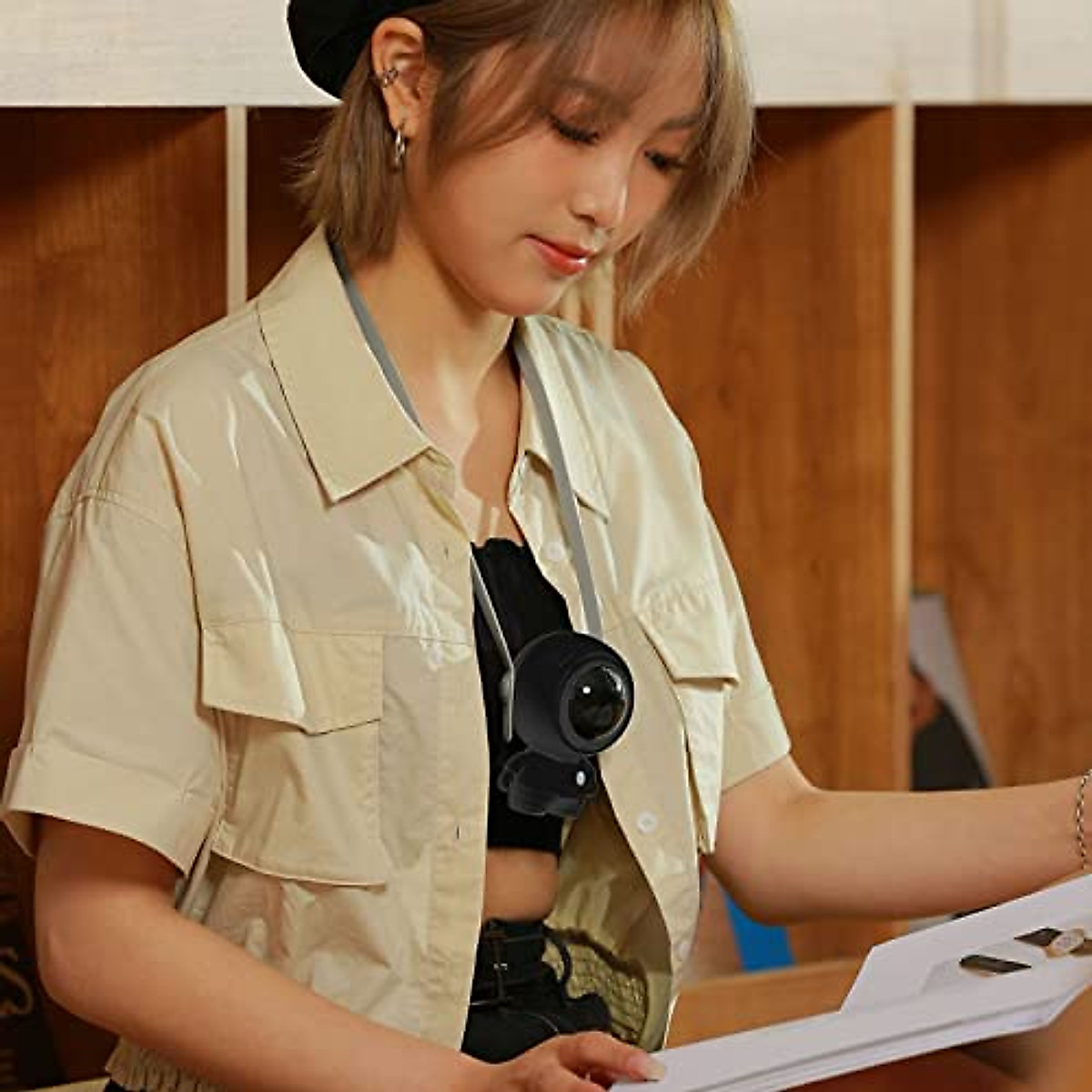 XUnion Spaceman Hanging Fan, Personal Necklace Fan Astronaut Shaped, Mini Portable Hanging Fan Bladeless Fan for Outdoor Travel Camp