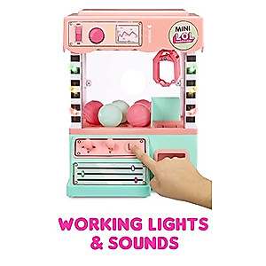L.O.L. Surprise! Minis Claw Machine Playset with 5 Surprises with Lights & Exclusive LOL Mini Family, Holiday Toy Great Gift for Kids Girls Boys Ages 4 5 6+ Years Old & Collectors