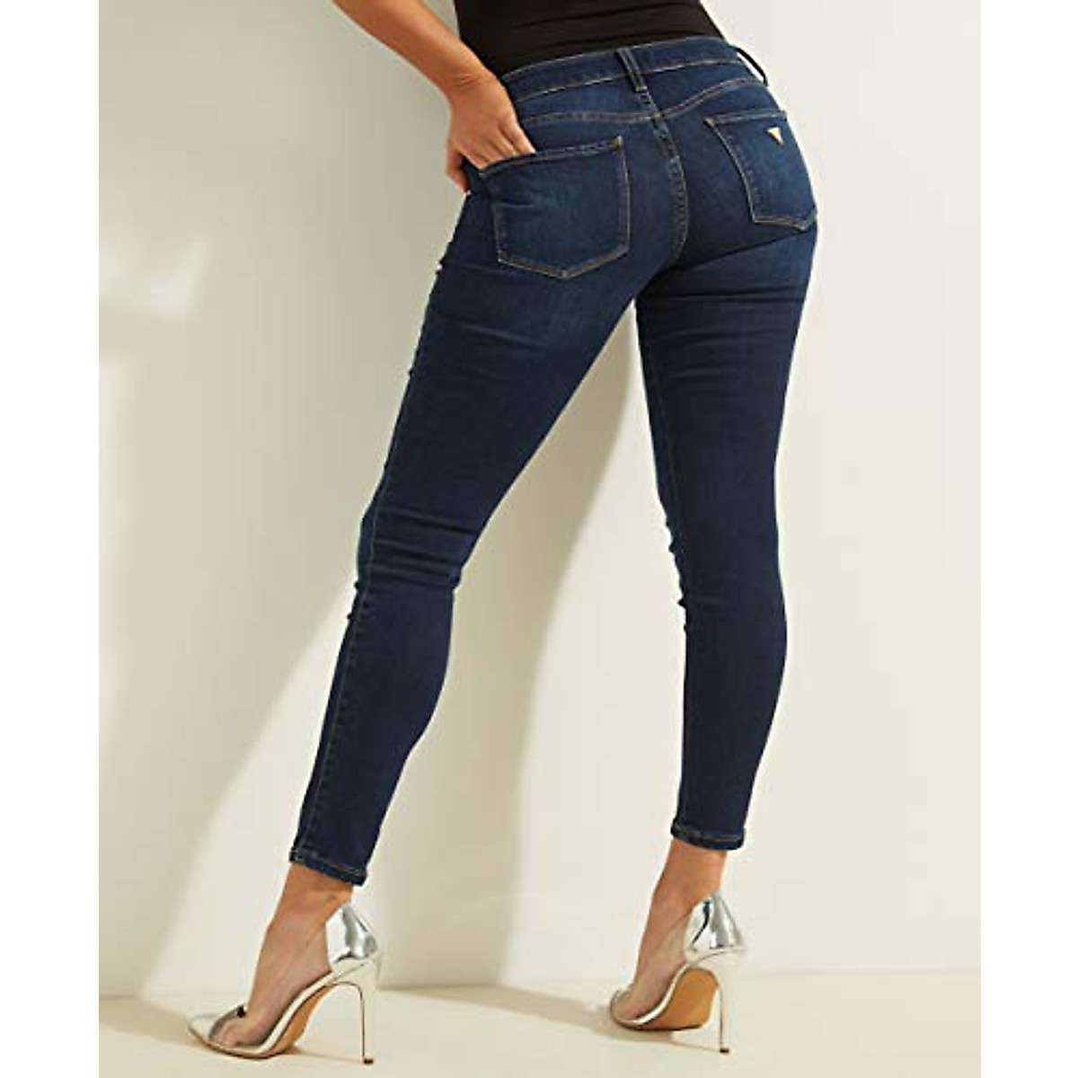GUESS Women's Sexy Curve Mid-Rise Stretch Skinny Fit Jean, Cumberland, 28