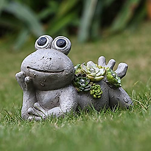 TERESA'S COLLECTIONS Frog Garden Statues with Solar Light, Adorable Resin Lawn Ornaments Green Animal Figurines Sculptures Outdoor Decor for Outside Home Patio Yard Pond Deck Decorations, 7.3 Inch