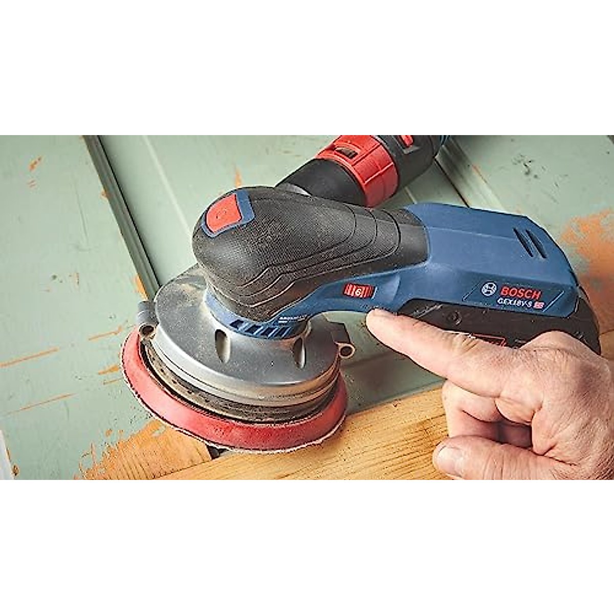 BOSCH GEX18V-5B15 18V Brushless 5 In. Random Orbit Sander Kit with (1) CORE18V 4 Ah Advanced Power Battery