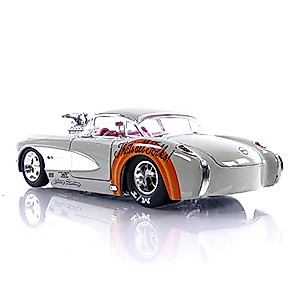 Looney Tunes 1:24 1957 Chevrolet Corvette Die-cast Car & 2.75" Bugs Bunny Figure, Toys for Kids and Adults