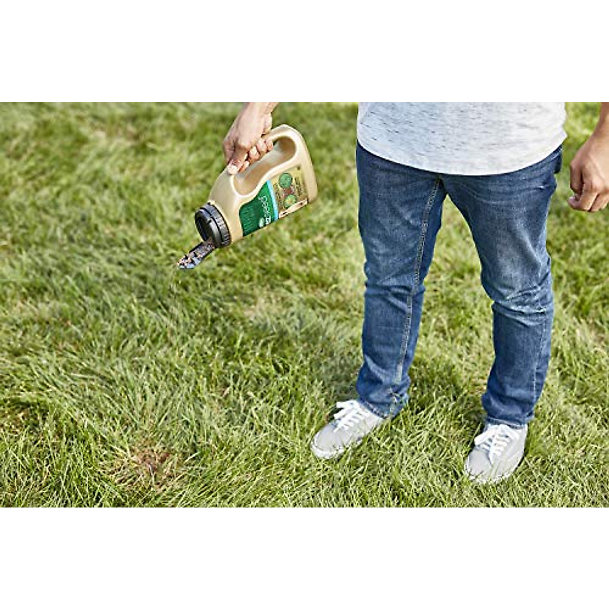 Scotts EZ Seed Dog Spot Repair Sun and Shade - 2 Lb., Mulch, Seed and Soil Amendment with Protectant and Tackifier, Repairs Pet Spots