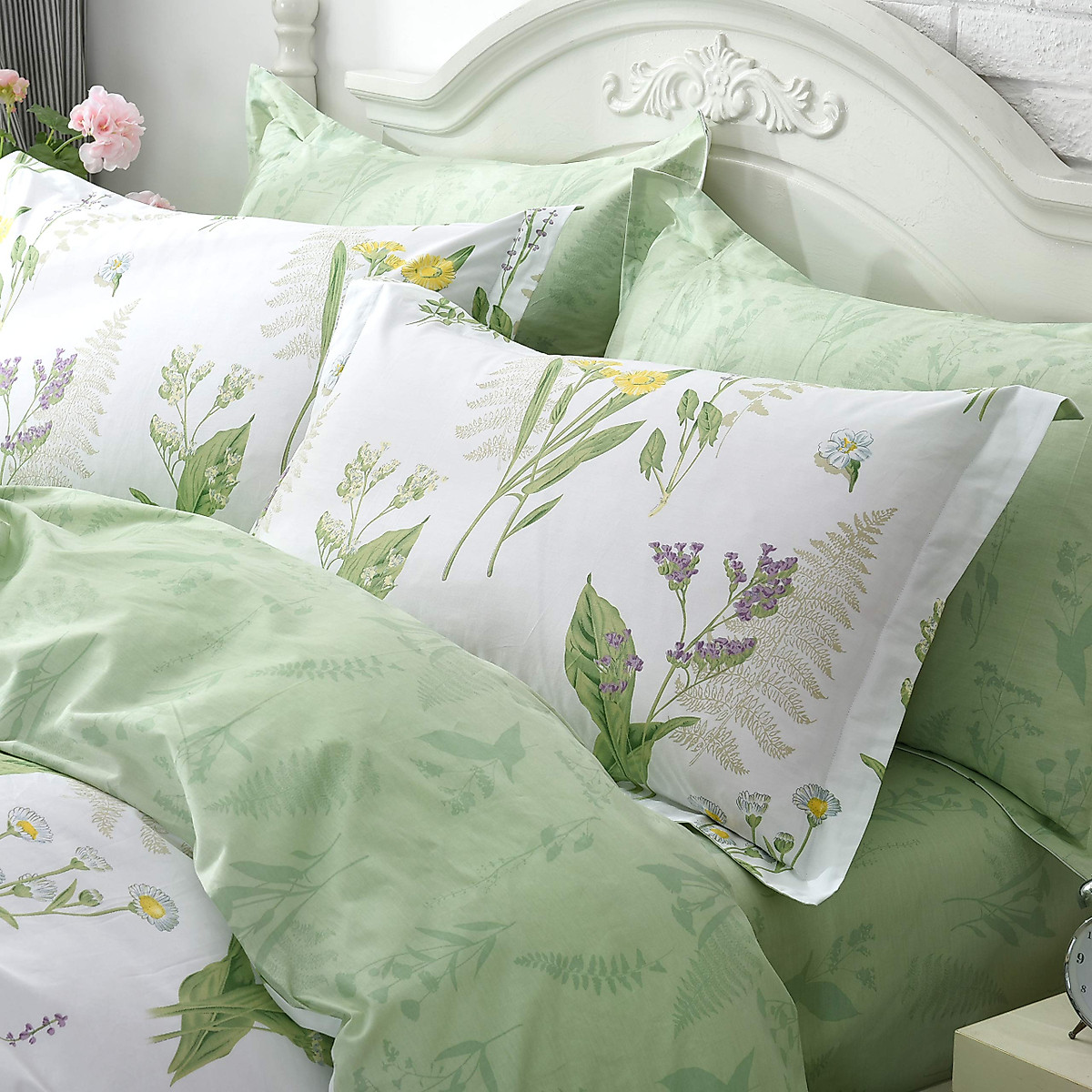 FADFAY Duvet Cover Set Queen 4-Pcs Shabby Daisy and Lavender Flowers 100% Cotton Hidden Zipper Closure with Green Deep Pocket Fitted Sheet 4 Pieces Queen Size