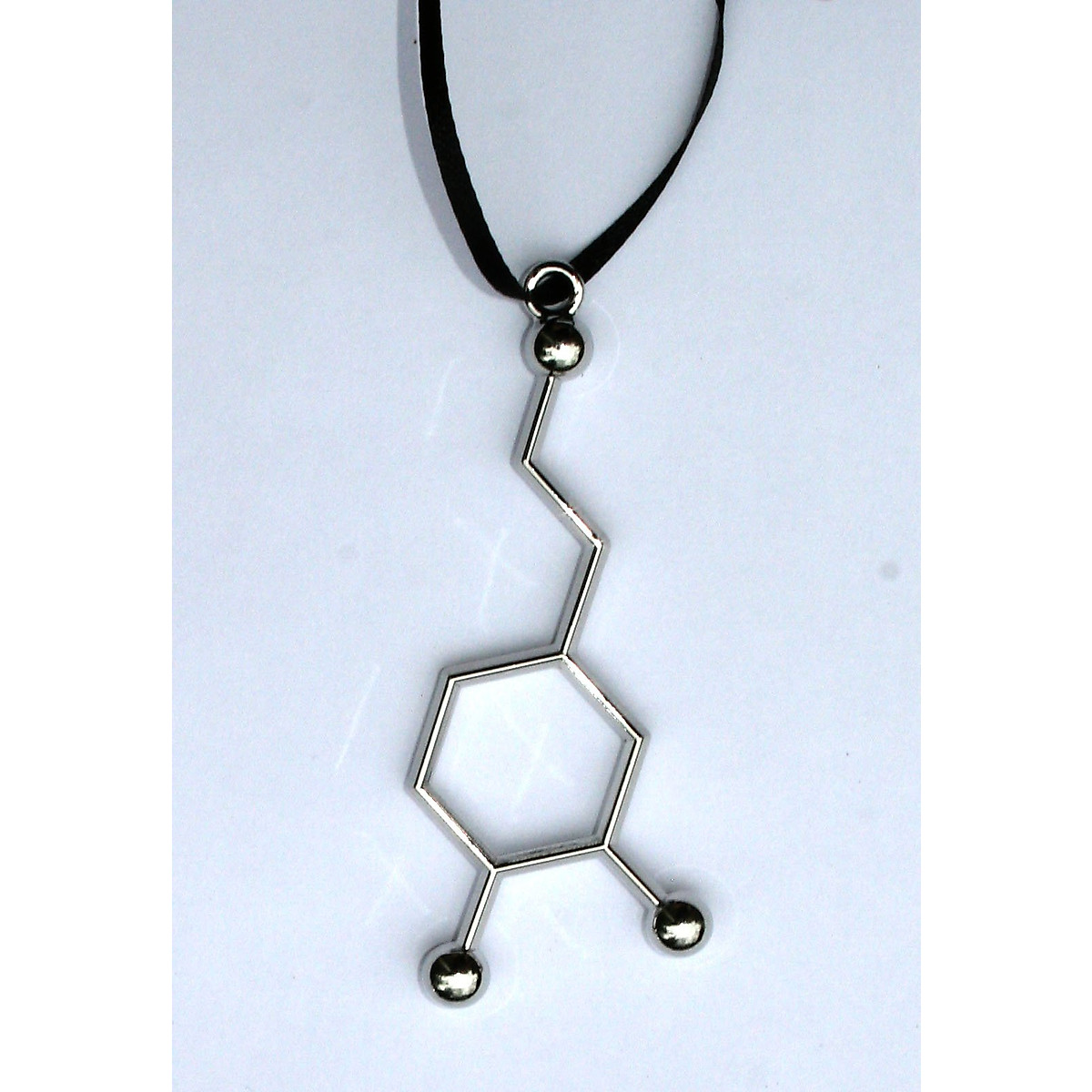 Anatomology Dopamine Molecule Ornament