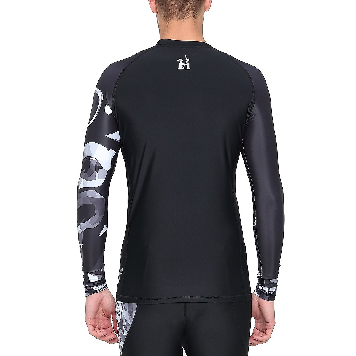 HUGE SPORTS Wildling Series UV Protection Quick Dry Compression Rash Guard (Cobra,M)