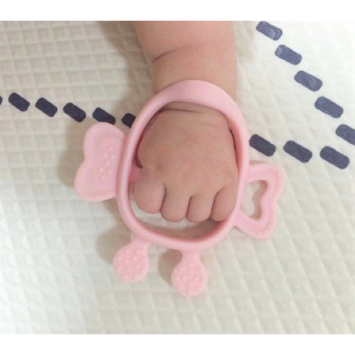 Mama’s tem Wearable Baby Teething Toys with Teether Handle, Eco-friendly Non-toxic BPA Free Pure Silicone, Easy to clean Infant Toys, Newborn Baby Gift (Pink)