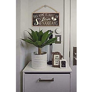 Hot Tub Rules Sign - What Happens in The Hot Tub Stays in The Hot Tub - Painted Wood Signs 8x12 inch / 20x30 cm