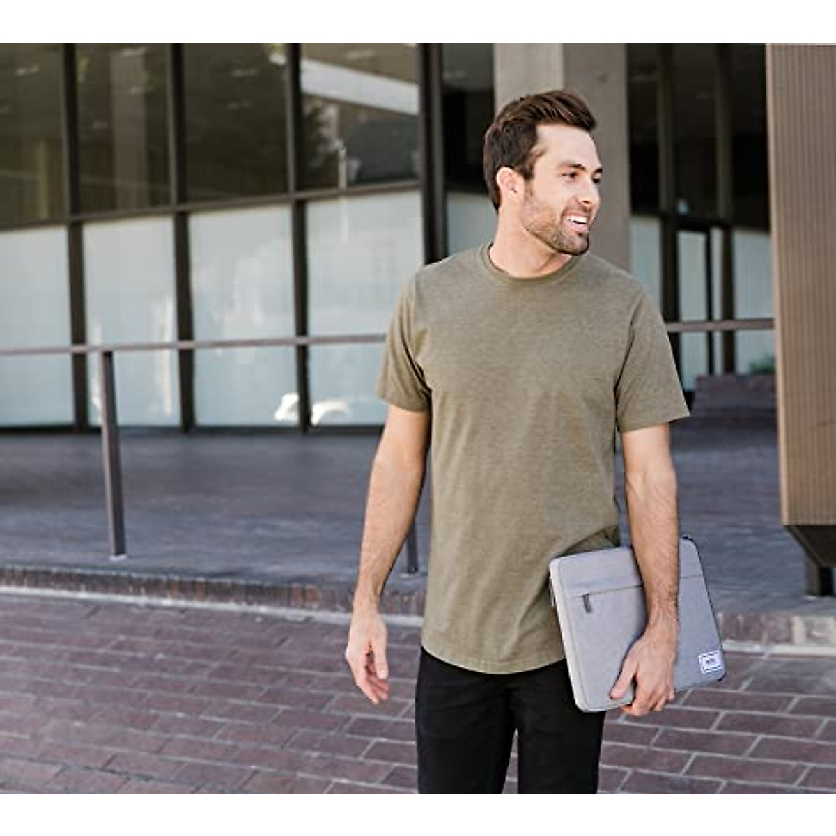 Solo Re:Focus 15.6 Inch Laptop Sleeve, Grey