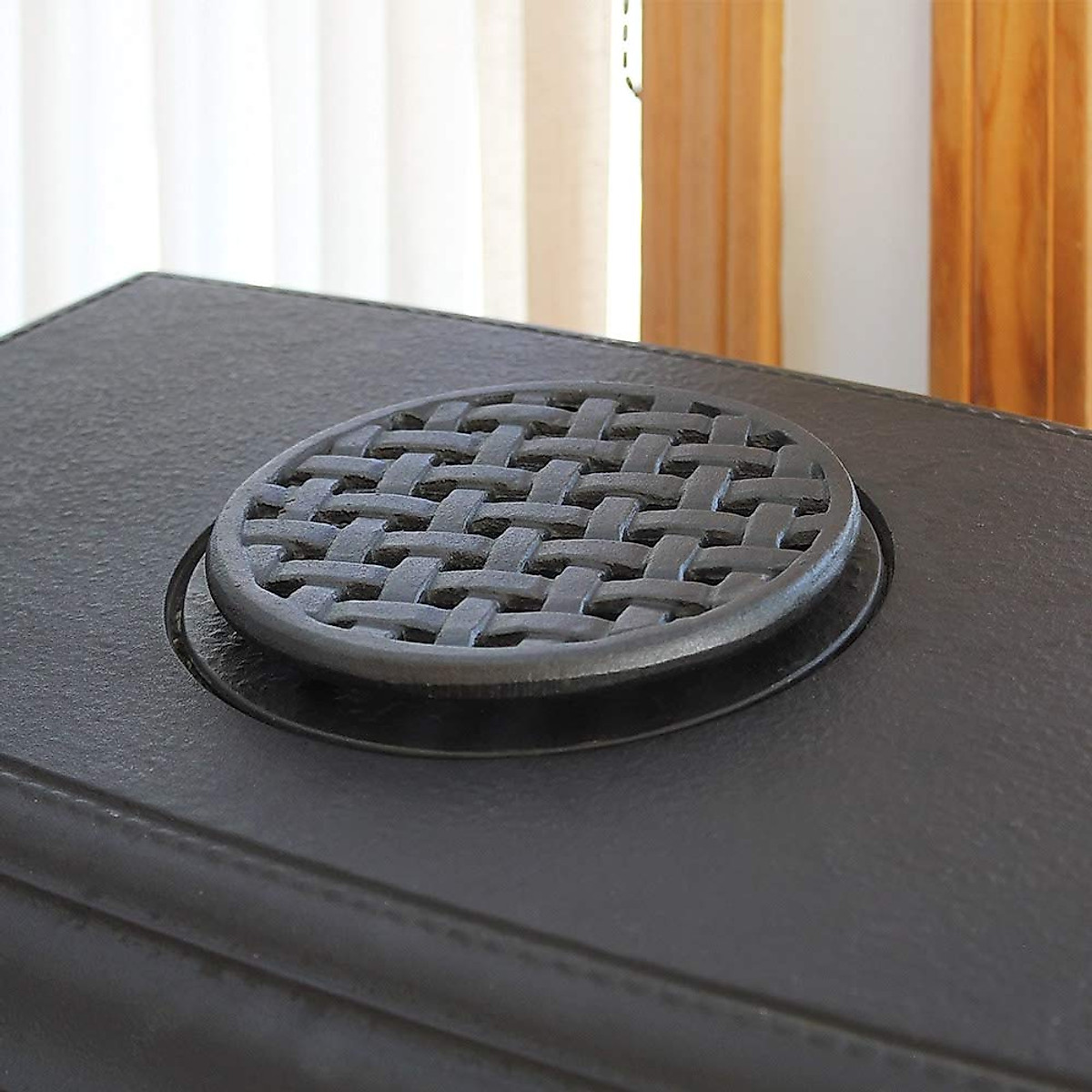 Minuteman International Round Lattice woodstove Tabletop cast Iron Trivet, Black