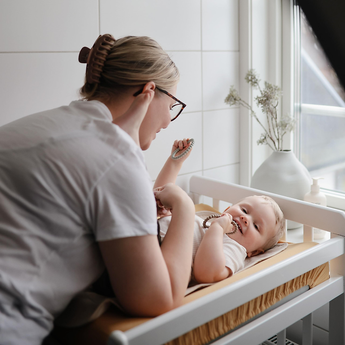 mushie Pearl Teether Bracelet | 3-Pack (Clary Sage/Tuscany/Desert Sand)