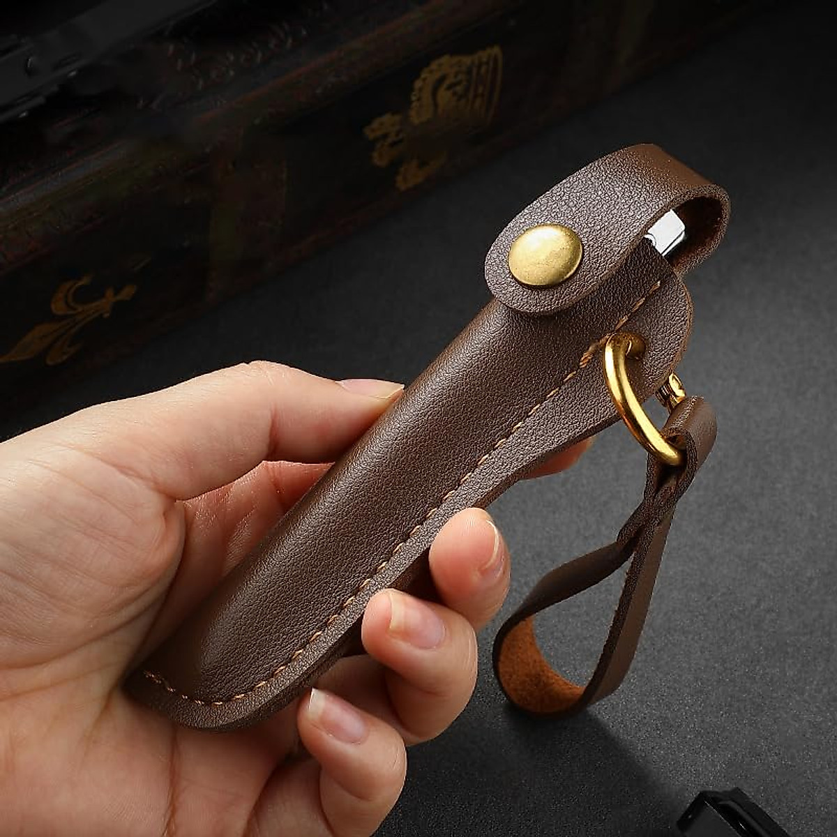 PAVCEING Outdoor knife folding knife broken window survival knife creative portable fruit knife men and women self-defense mini knife (Black)