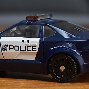 Transformers: The Last Knight Premier Edition Deluxe Barricade