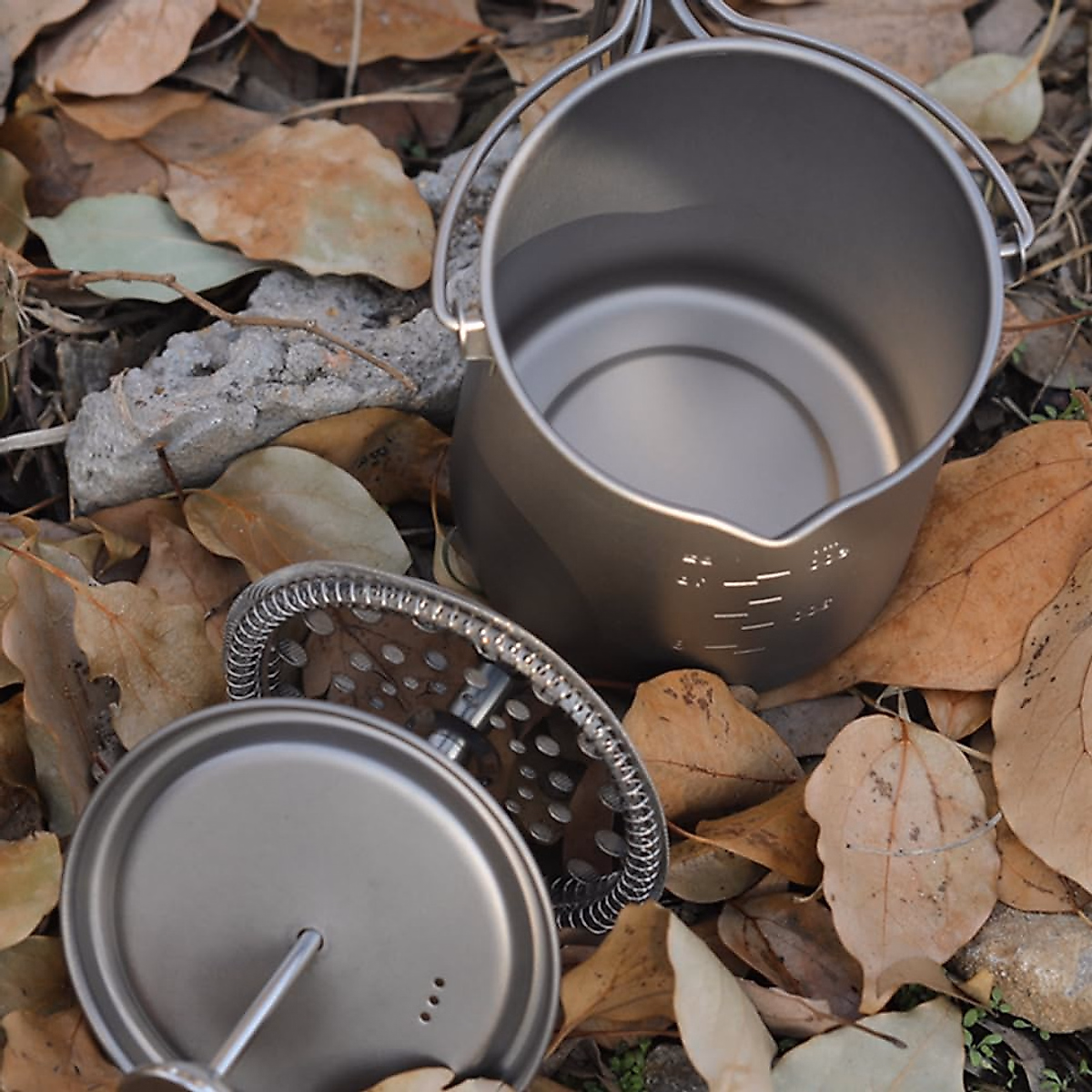 Lixada Titanium Pot 750ml Camping Titanium Coffee Cup Mug French Press Pot Coffee Maker Outdoor Camping Cooking Pot with Folding Titanium Spoon