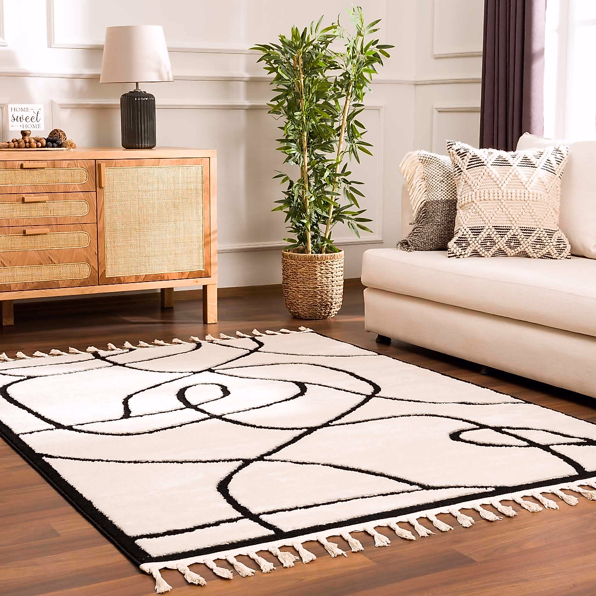 Hauteloom Deren Living Room, Bedroom Bohemian Shag Area Rug - Soft Shaggy Farmhouse - High Plush Pile - White, Black, Cream, Light Beige, Bone - 5'3" x 7'