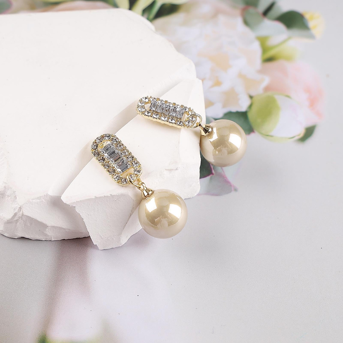 Sttiafay Vintage Crystal Pearl Earrings Gold Pearl Drop Earrings Cz Rhinestone Stud Earrings Pearl Bridal Earrings Jewelry for Women and Girls