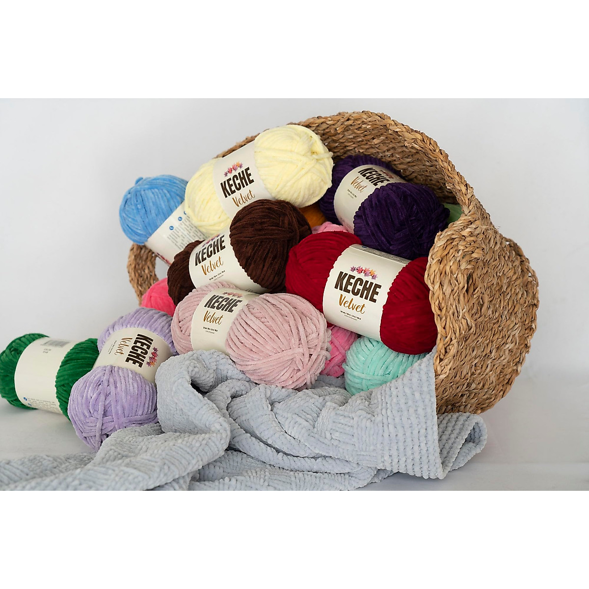 Keche Velvet Yarn for Crocheting, Soft Chenille Bulky Baby Blanket Amigurumi Yarn 2x100 gr (2x132 yds) (2 Skeins) (Powder)