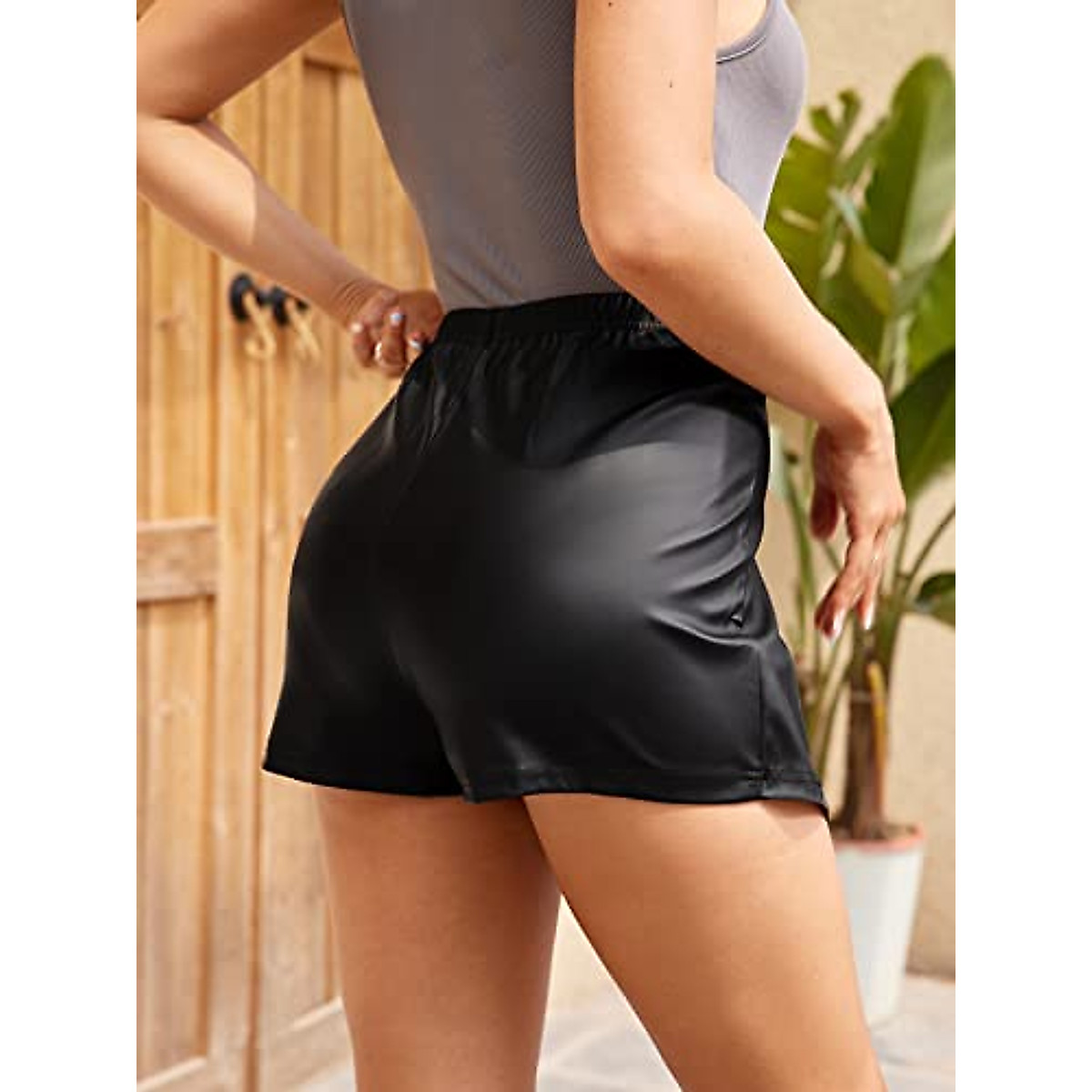 MakeMeChic Women's Faux Leather Shorts Zipper Front Split PU Leather Skorts Regular Black L
