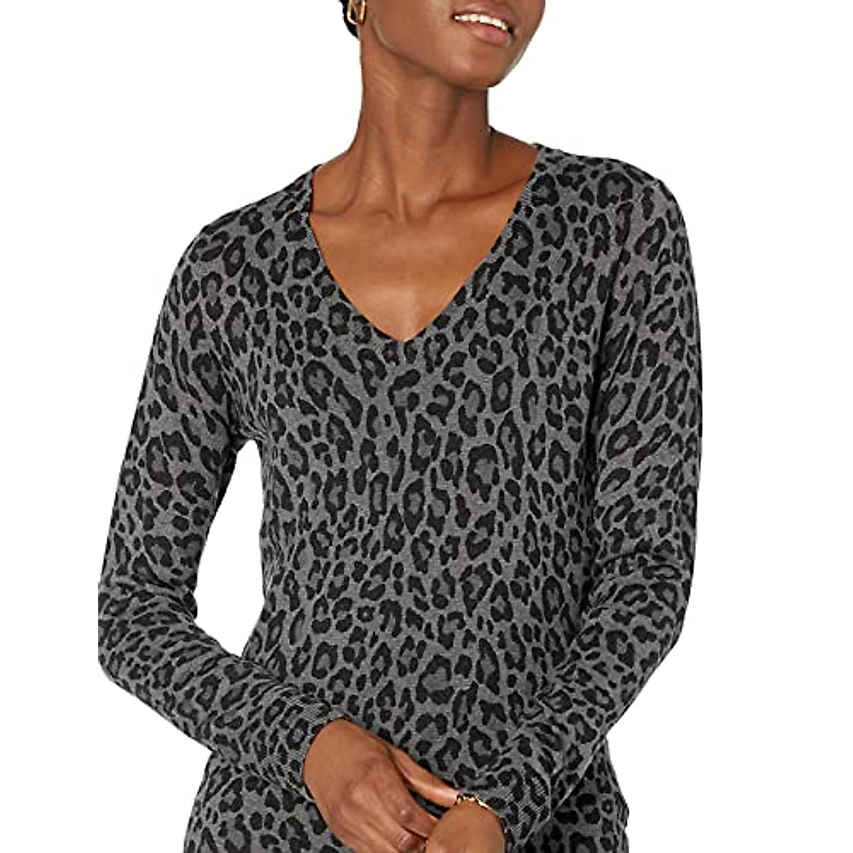Amazon Essentials Women's Classic-Fit Lightweight Long-Sleeve V-Neck Sweater (Available in Plus Size), Grey Heather Leopard Print, Large