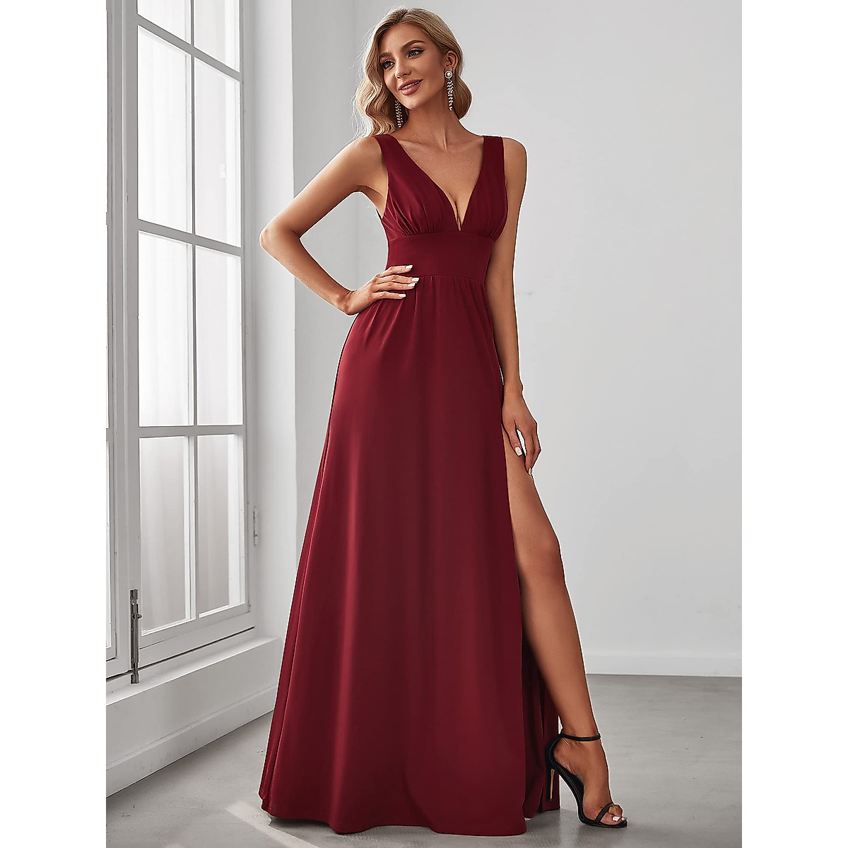Ever-Pretty Women's Bridesmaid Dresses Deep V-Neck Sleeveless Side Slit Floor Length Wedding Guest Dress Burgundy US6