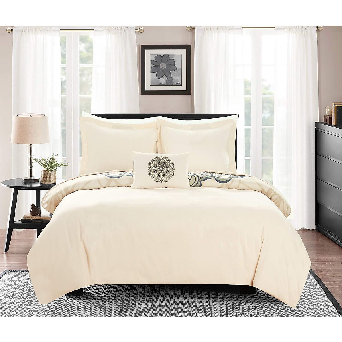 Chic Home Mindy 4 Piece Reversible Duvet Cover Set Large Scale Boho Inspired Medallion Paisley Print Design Bedding-Decorative Pillow Shams Included, Queen, Beige