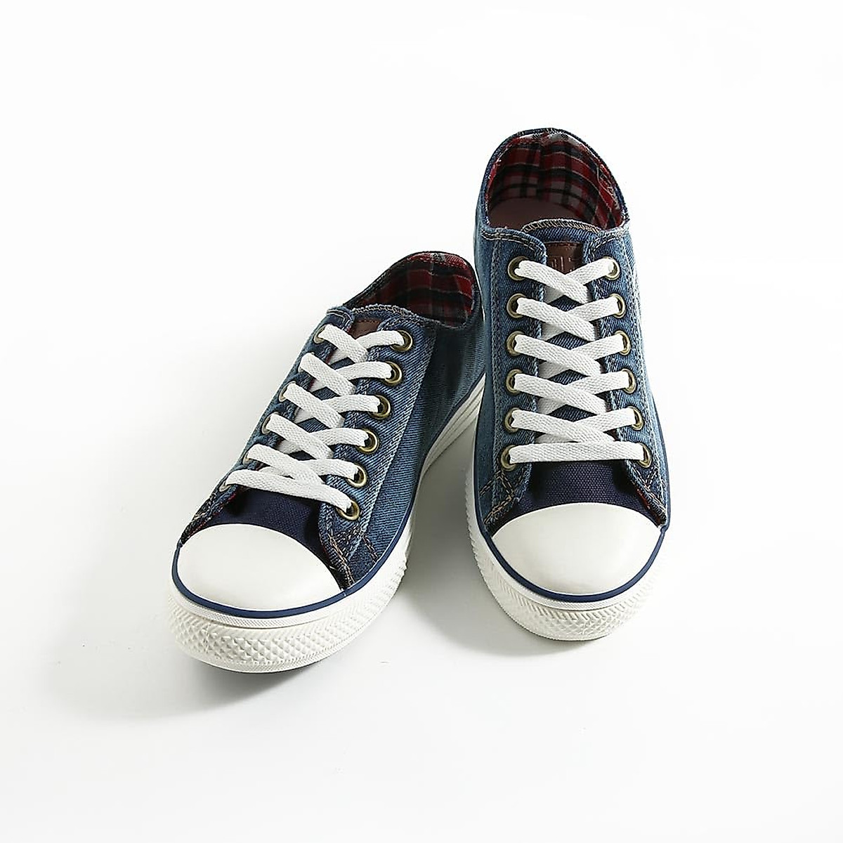 VSUDO 47" Flat White Shoe Laces for Sneakers, White Shoelaces for Sneakers, White Shoe Strings for Sneakers, White Replacements Sneakers Shoe Laces for Women or Men (1 Pair-White-120CM)