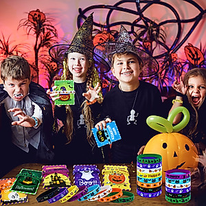 40 Pcs Halloween Party Favors Rubber Bracelets with Gift Cards,Halloween Silicone Wristbands for Party Supplies Goodie Bags Stuffers Fillers Trick or Treats Halloween Classroom Prizes Gifts for Kids
