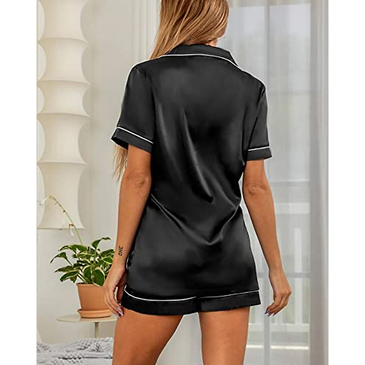 YIMANIE Womens Silk Satin Pajama Sets Two-piece Short Sleeve Shirt and Shorts Button Down Pj Set Loungewear Black