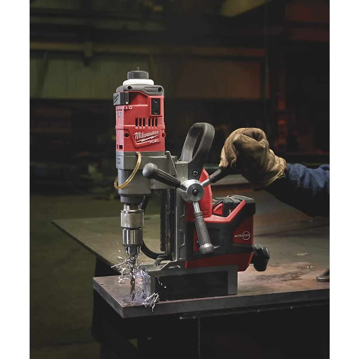 Milwaukeey M18 FUEL 1-1/2'' Magnetic Drill High Demand Kit