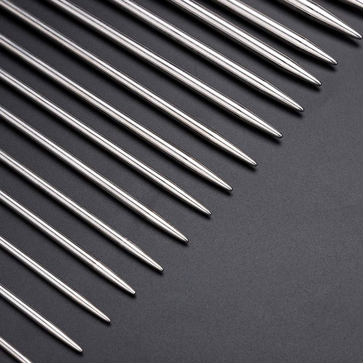 Knitting Needle Set, BCMRUN 22PCS 2mm(B)-8mm(L) Straight Single Pointed Stainless Steel Sweater Needles Set(11Pair-11 Size,9.8 inch) with Locking Stitch Makers Large-Eye Needles Measure Tape (36CM)