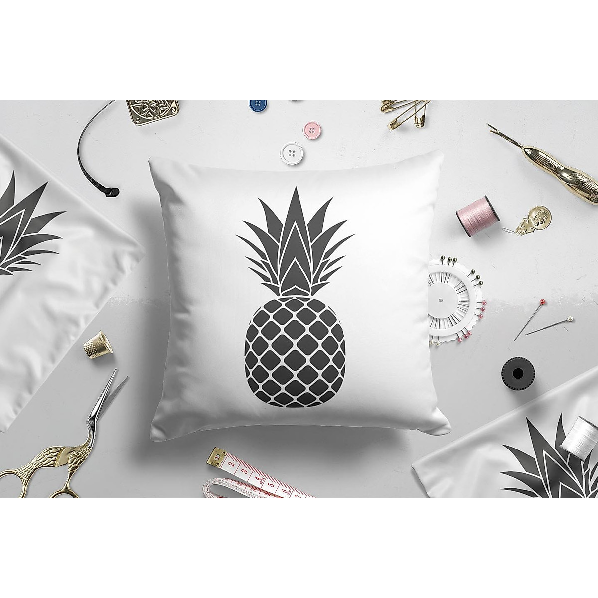 iiRov Summer Design Ink-Fuzed Decorative Throw Pillow - Flat Pineapple