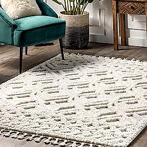 nuLOOM Akia Lattice High/Low Tassel Area Rug, 9' x 12', Beige