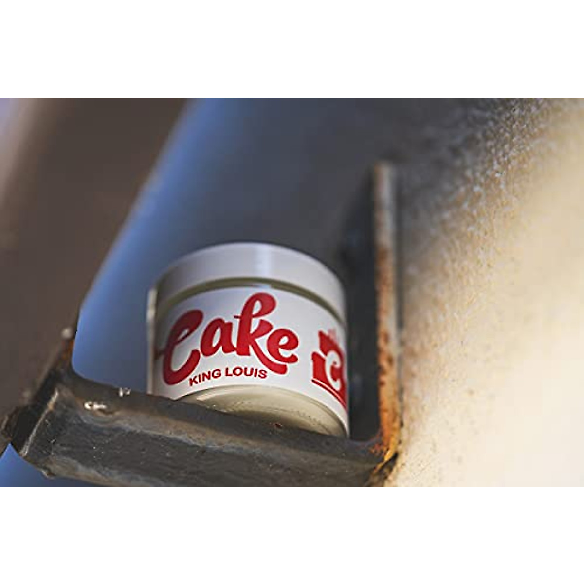 CandleBudz Cake King Louis Scented Candle - King Louis Terpene Profile - Rare Collectable All-Natural Long Burning Candles - 100% Soy Small Calming Aromatherapy 420 Candle Gift