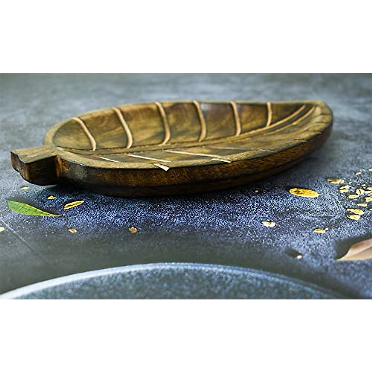 Ajuny Decorative Wooden Tray Platter for Serving Snacks Fruits Hand Carving Home Gifts