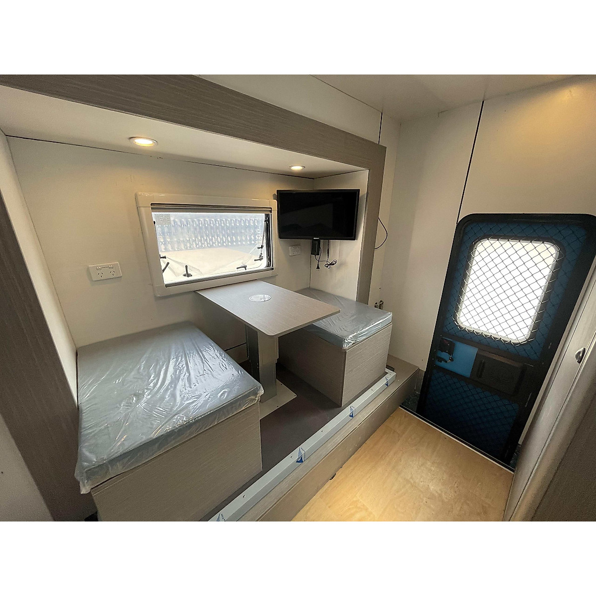 Truck Camper with Bed/Foldable Sofa/Bathroom/Kitchen and Cabinets.