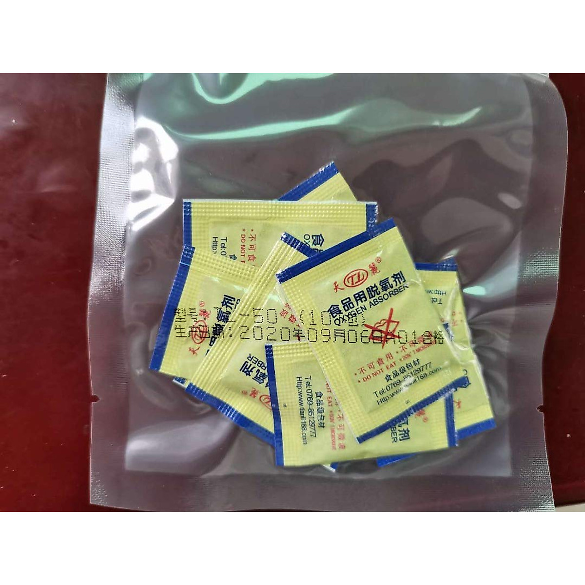 Mylar Bags| Bolsas Mylar| Resealable Bags| Lipgloss Bags| Small Bags for Pckaging| Lash Bags Wholesales| Nail Packaging Boxes| Mylar| Food Storage Bags 4 different sizes 150 pieces (Holographic)