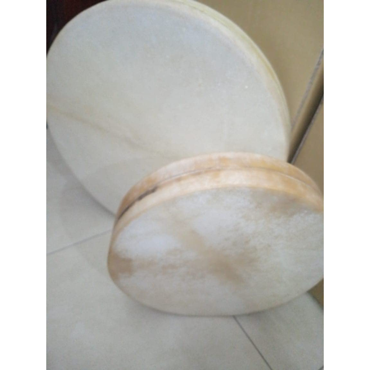 Natural Sounding Percussion Ocean Drum with Wave Beads and Hardwood Frame, Both Side Goat Skin 16" 20 inch (20 inch)