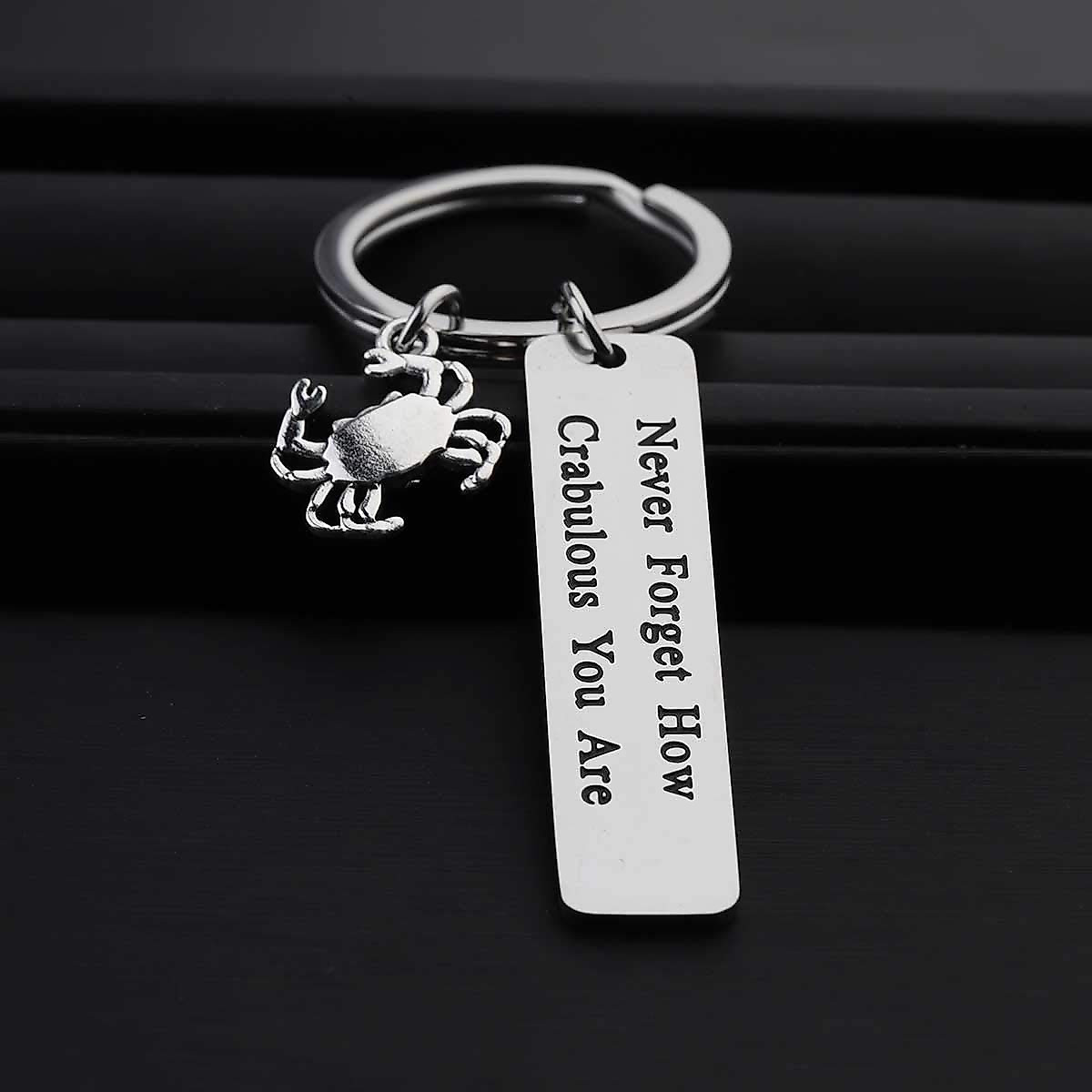 ENSIANTH Crab Keychain Crab Lover Gift Never Forget How Crabulous You are Keychain Crab Jewelry for BFF Traveler Gift (never Crab Key)
