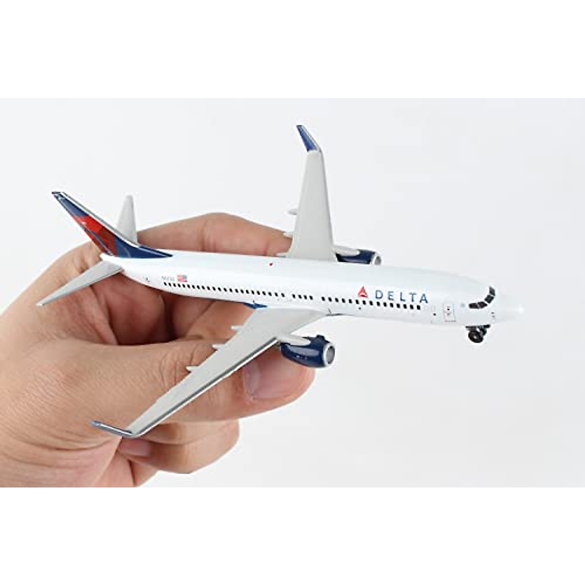 Daron Postage Stamp Delta Airlines Boeing 737-800 1/300 Scale PS5815-3