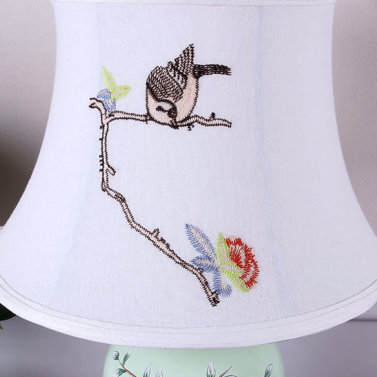 GaRcan Large Oriental Ceramics Table Lamp Creative Handmade Painting Table Lamps China Antique Vase Bedroom Desk Lamp Large Table Lamps for Living Room End Table