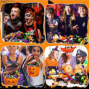 Zunaco 300PCS Halloween Party Favors for Kids, Trick or Treat Gifts Goodie Bag Fillers, Halloween Bulk Fidget Toys Party Supplies for School Classroom Carnival Prizes Treasure Box