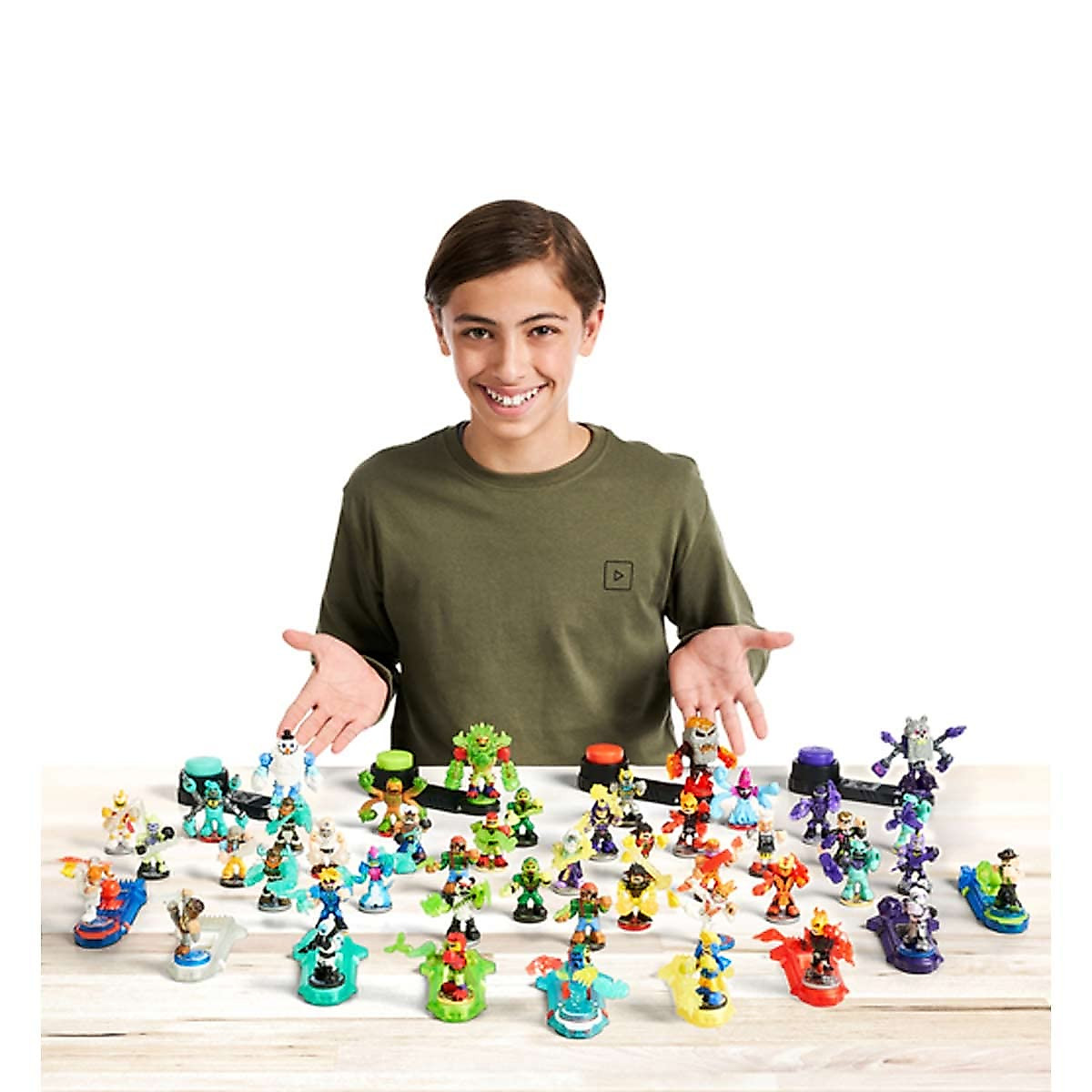 Legends of Akedo Powerstorm Warrior Collector Pack 4 Mini Battling Action Figures Including 1 Ultra Rare Warrior and 1 Mystery Warrior