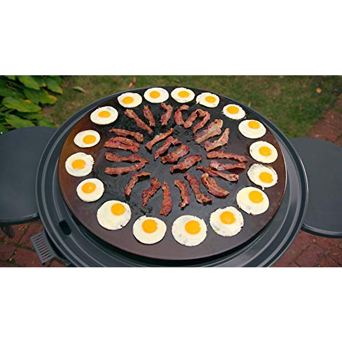 Cuisinart CGG-999 30-Inch Round Flat Top Surface 360° XL Griddle Outdoor Cooking Station