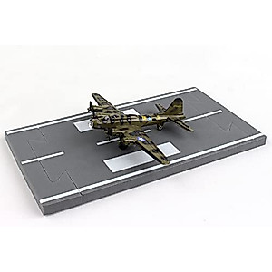 Daron Worldwide Trading Runway24 B-17 Vehicle, Olive
